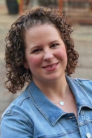 Kaytlyn Gillis – New Harbinger Publications, Inc